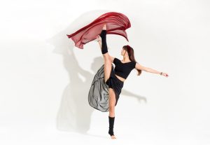 Ballet vs. Contemporary Dance: Key Differences and Similarities - DanceWings.com